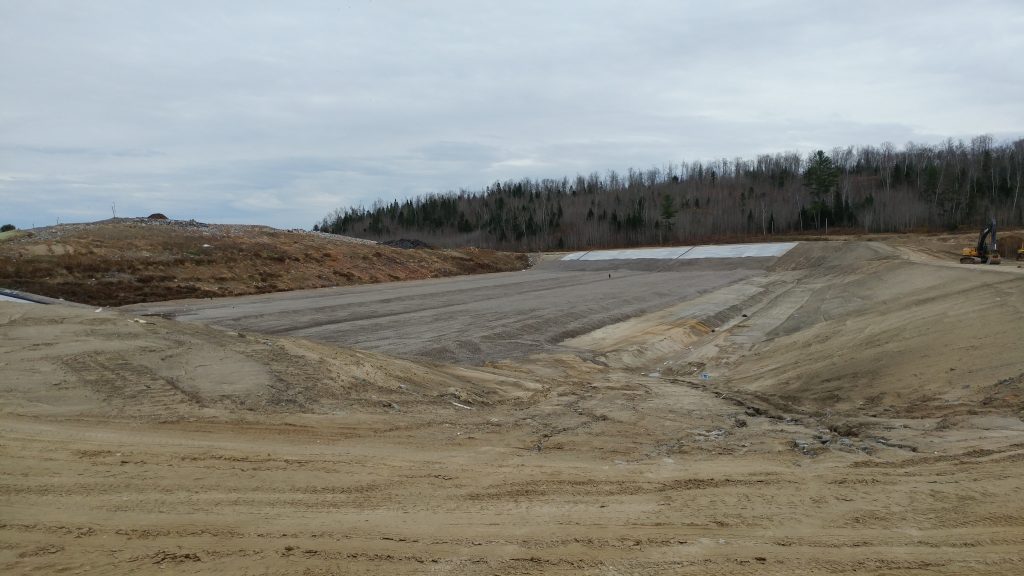 Lieu D Enfouissement Complexe Environmental De La Rouge